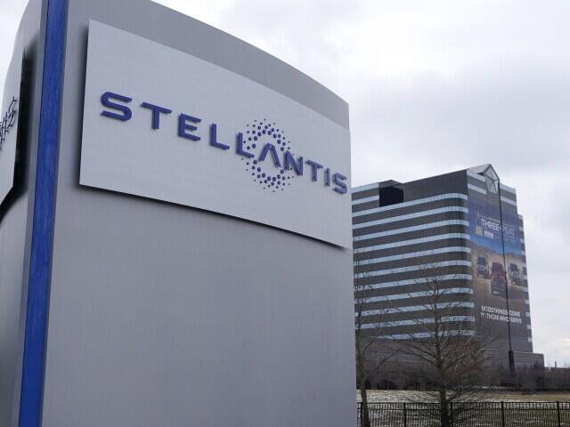 Automaker announces 59 job cuts at Kokomo EV battery plant - NewsBreak