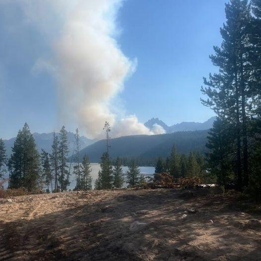 Bench Lake Fire prompts closure of Redfish Lake complex - NewsBreak
