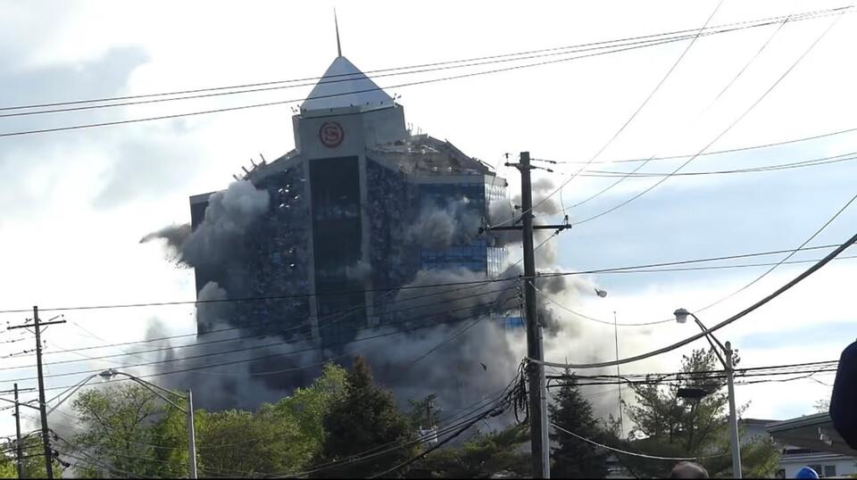 Video Shows Sheraton Crossroads Implosion - NewsBreak