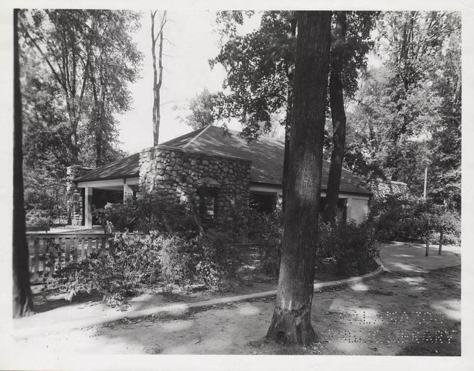 The Dark History Behind Kalamazoo’s Old Milham Park Zoo - NewsBreak