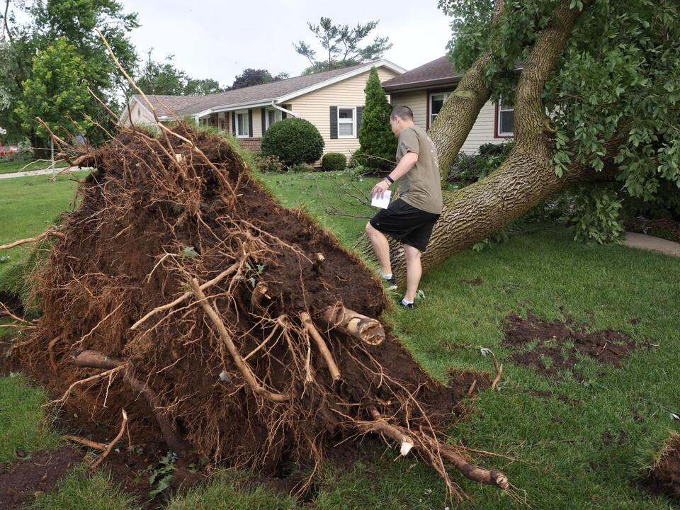 City of Janesville is completing more curbside collection to help with ...