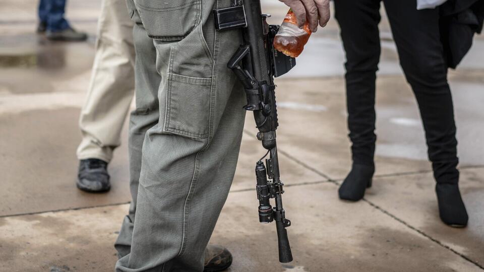 Open carry is now legal in Florida. But there are 15 places where guns ...