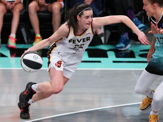 Caitlin Clarks Welcome To The Wnba Moment Fever Rookie Reveals She