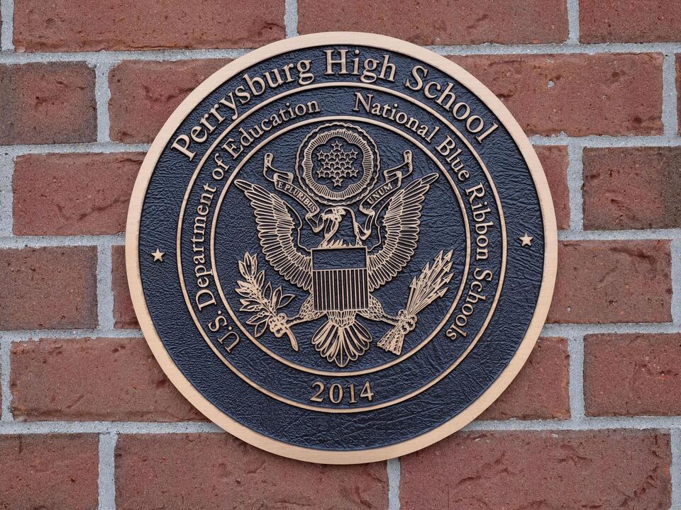 Faced with a ‘lack of confidence,’ embattled Perrysburg principal ...