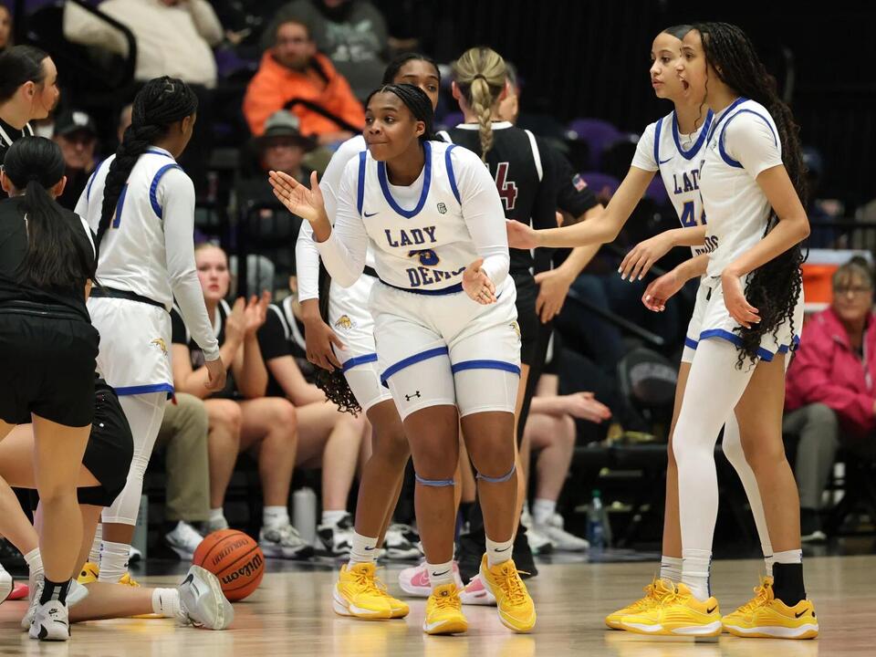 Jefferson girls basketball fights until the end with Willamette, ready ...