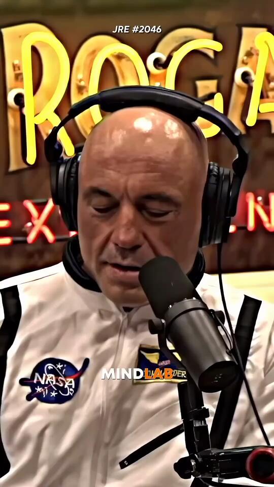 Joe Rogan on trump electric war tanks 😳 #war #trump #bodycam - NewsBreak