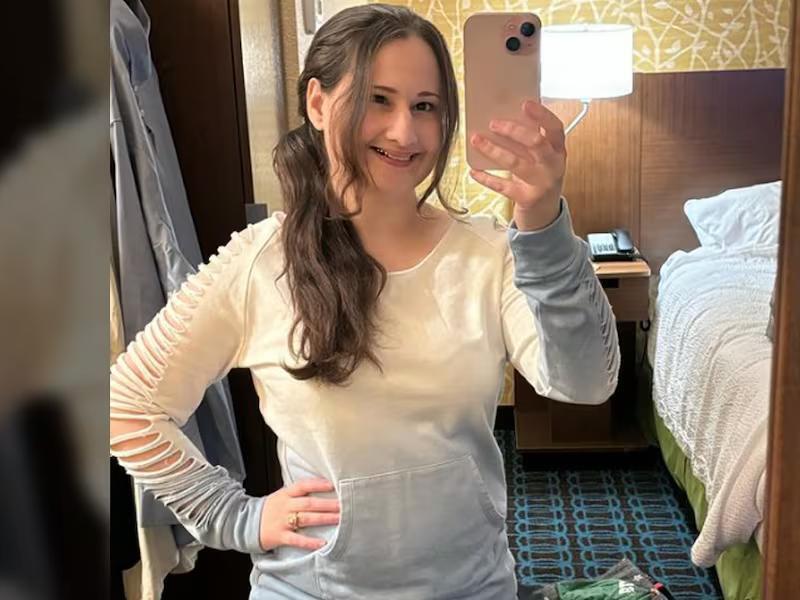 Gypsy Rose Blanchard says her cellmate liked playing with her own poop ...