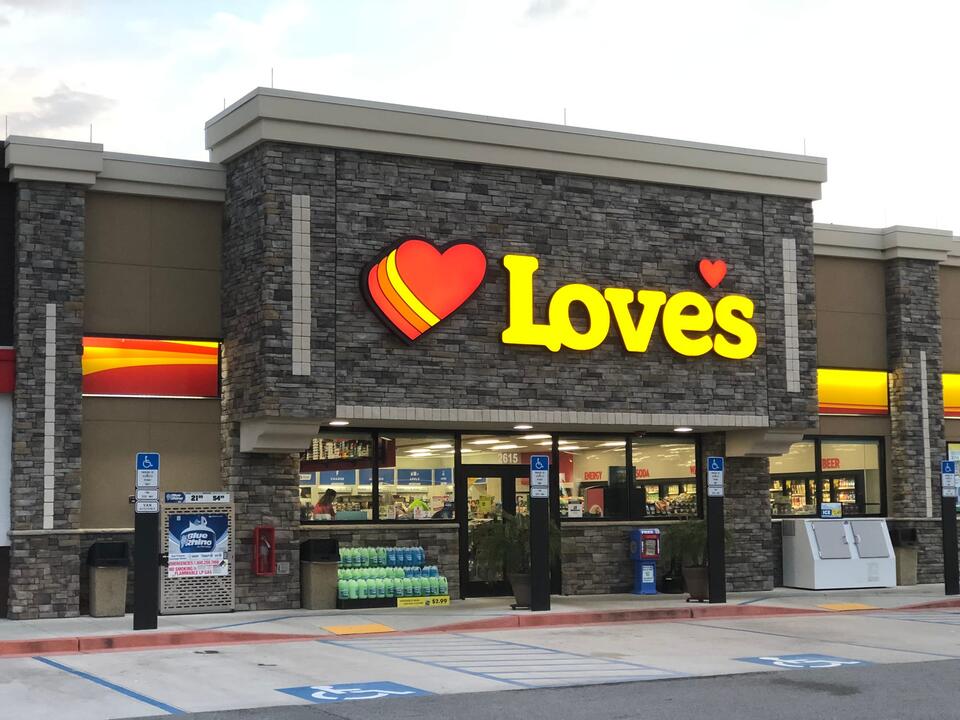 Love’s outlines $700M investment plan for 2026 - NewsBreak