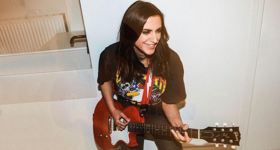 Anglo-French blues-rocker Laura Cox on Les Pauls vs SGs, and getting ...
