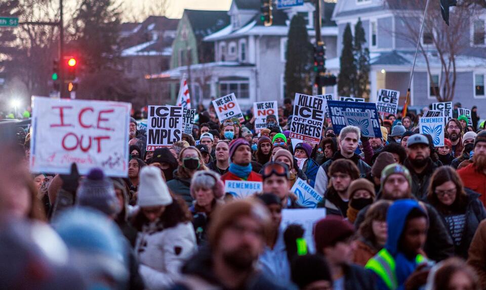 ICE shooting: Hundreds march at vigil for woman killed in Minneapolis ...