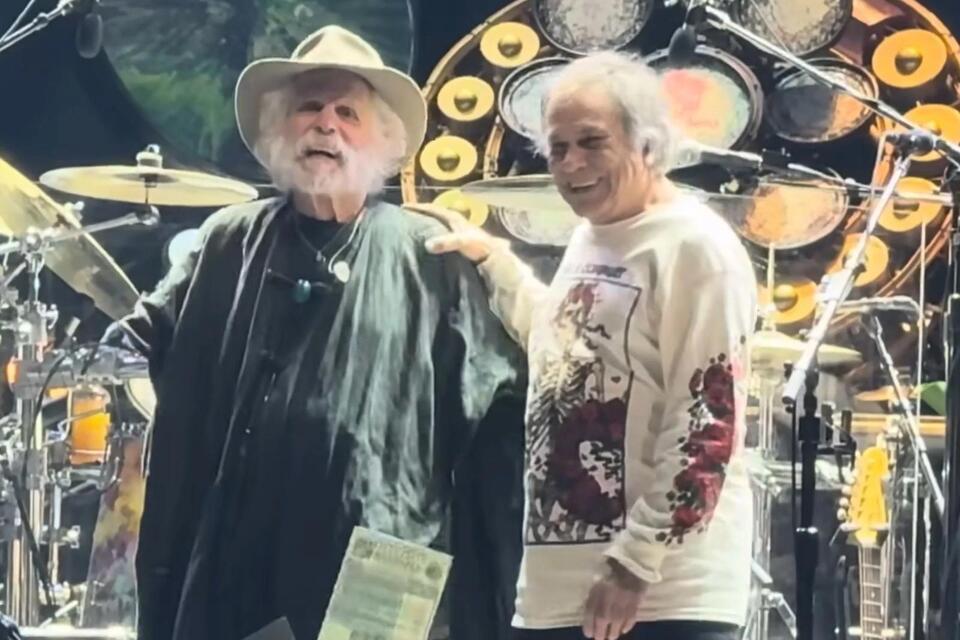 Bob Weir’s Last Concert Was a Joyous Celebration of Grateful Dead ...
