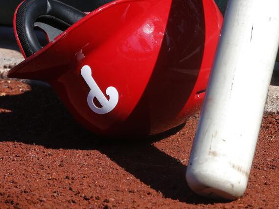 Phillies linked to projected $8 million 25-home run slugger in trade