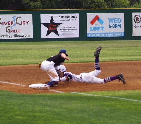 Mustangs baseball team loses to Lago Vista in district play - NewsBreak