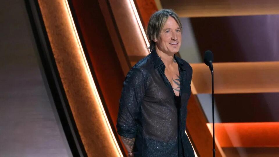 Country Singer Ridicules Keith Urban Moving In Rumors - NewsBreak