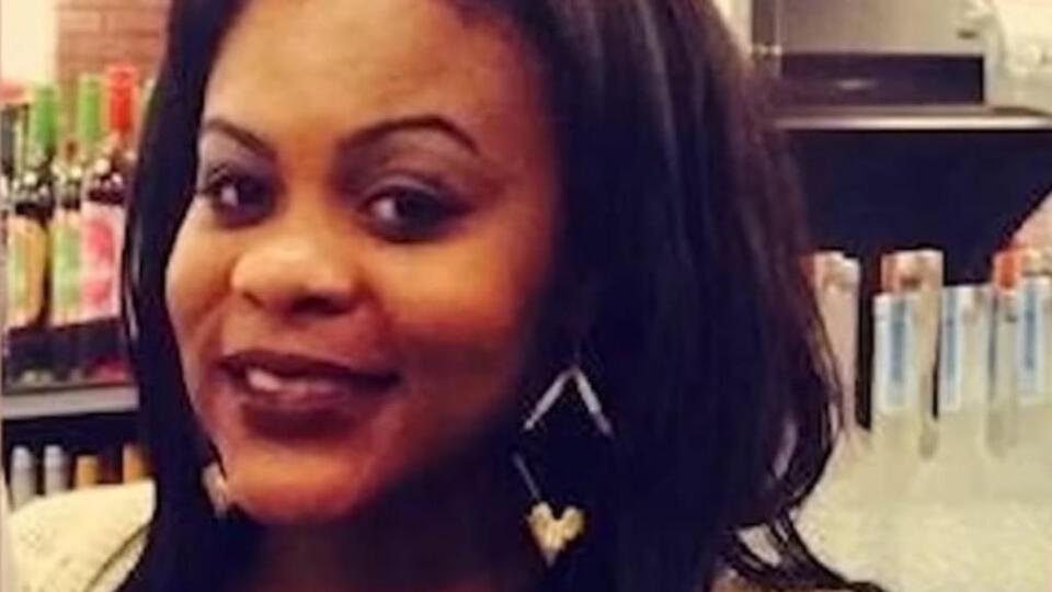 Family Demands Answers After 28-Year-Old Woman Found Dead on Chicago ...
