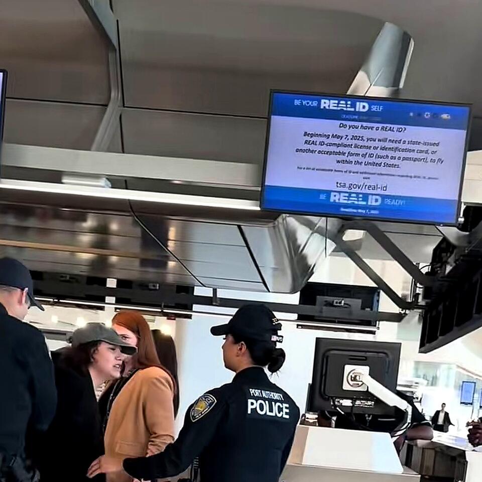 “Airport Karen” Attacks Passenger At American Airlines LaGuardia Check ...