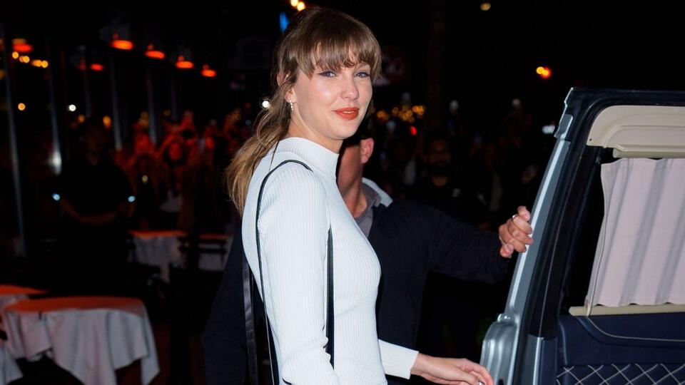 Taylor Swift’s Plunging Zimmermann Dress Is Held up by Just 2 Strings ...