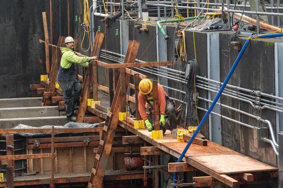 New rules strengthen worker protections in Oregon - NewsBreak