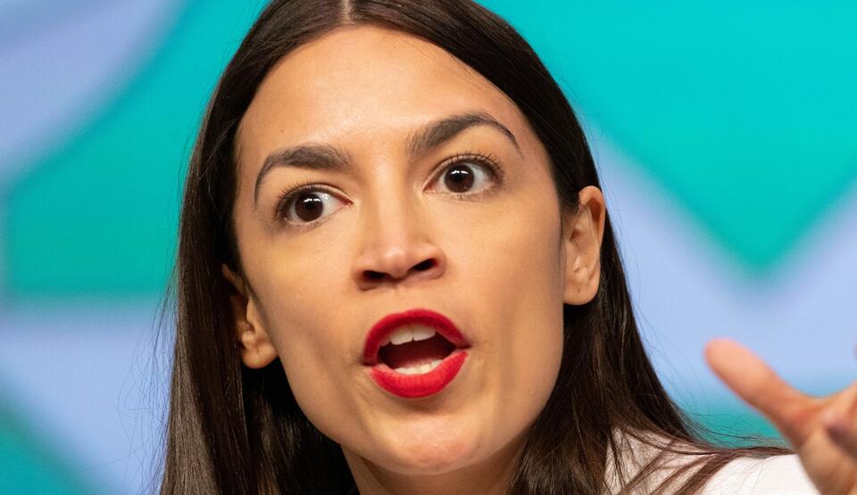 Mark Cuban Reacts to AOC, "Too Big To Care" - NewsBreak