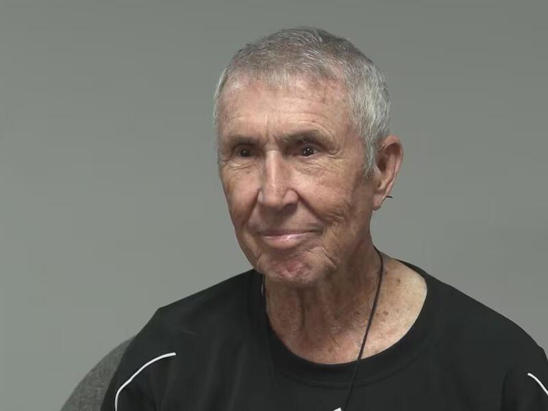 Kansas coaching legend Ron Slaymaker still full of energy at 87-years-old