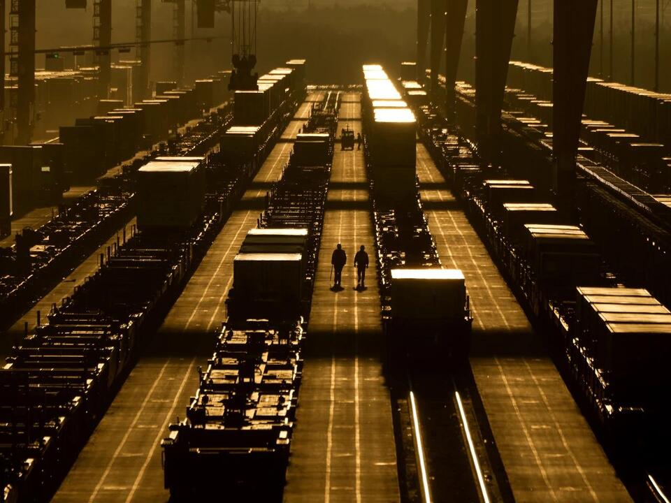 US employers add a surprisingly strong 216,000 jobs in a sign of ...