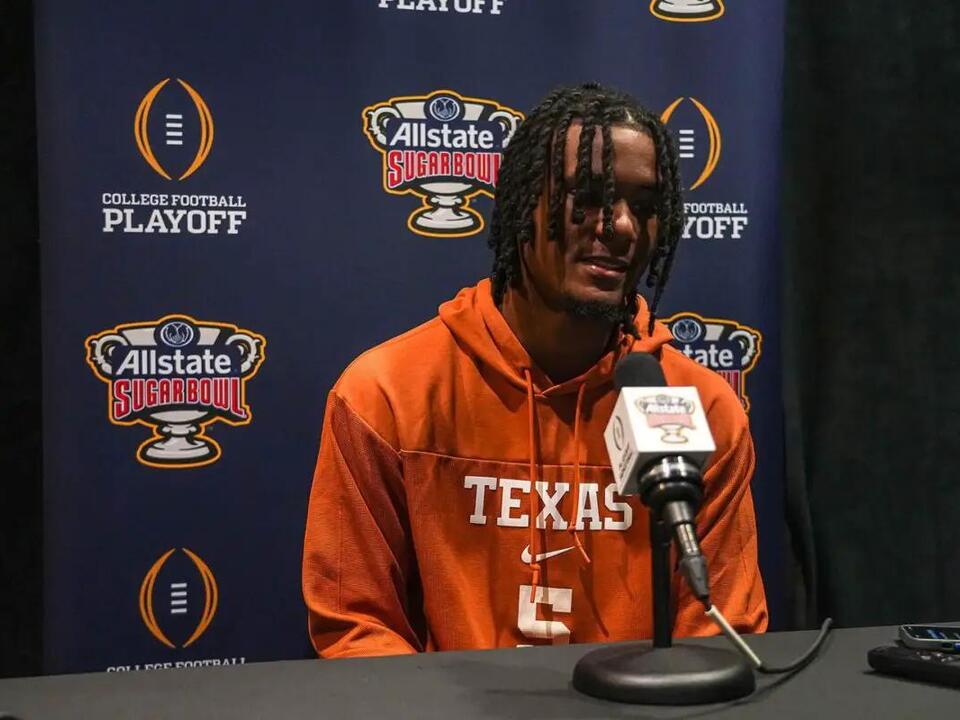 No. 3 Seed Texas Longhorns Wide Receiver Adonai Mitchell on New NIL ...