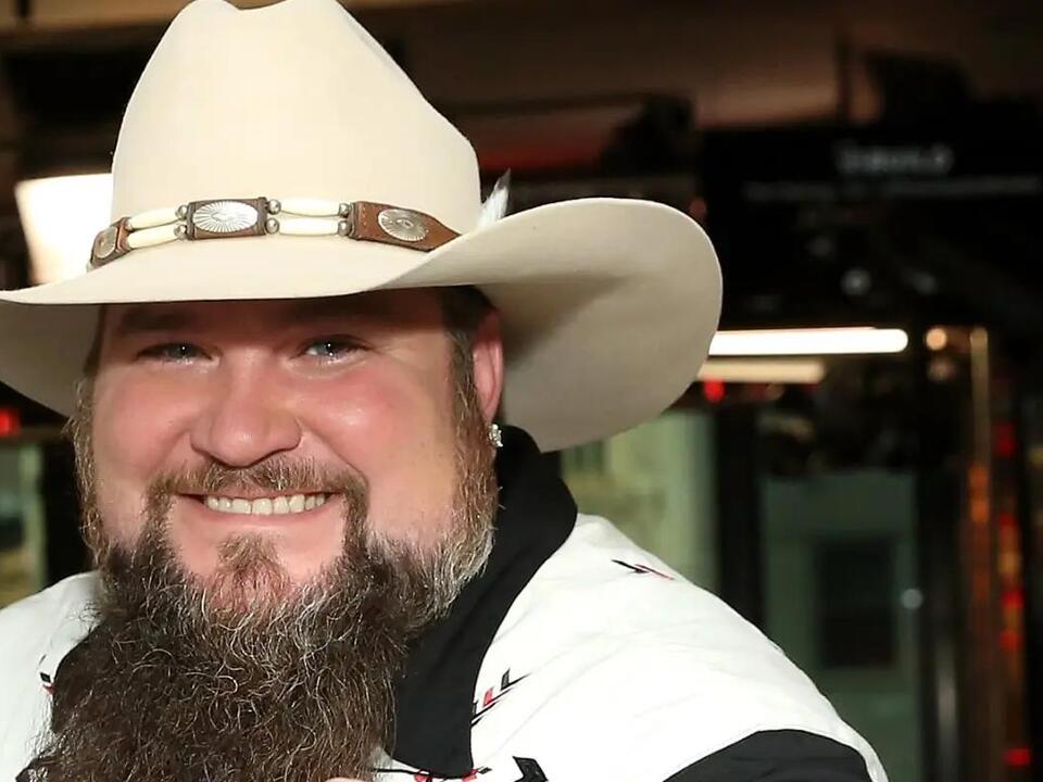 ‘The Voice’ Winner Sundance Head “Walking Around, Doing Exercise” Days ...