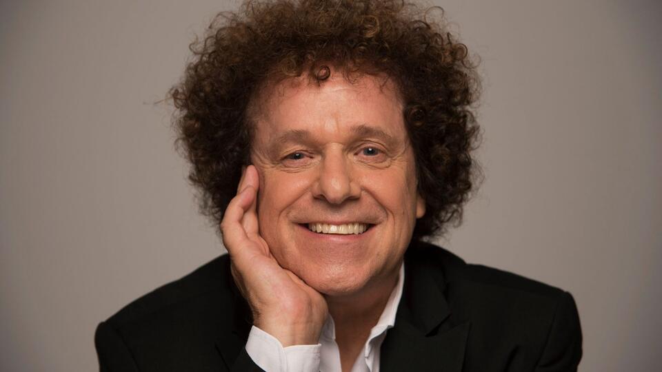 Whether He "Needs You" Or Not Pop '70s Music Icon Leo Sayer, Now 77 ...
