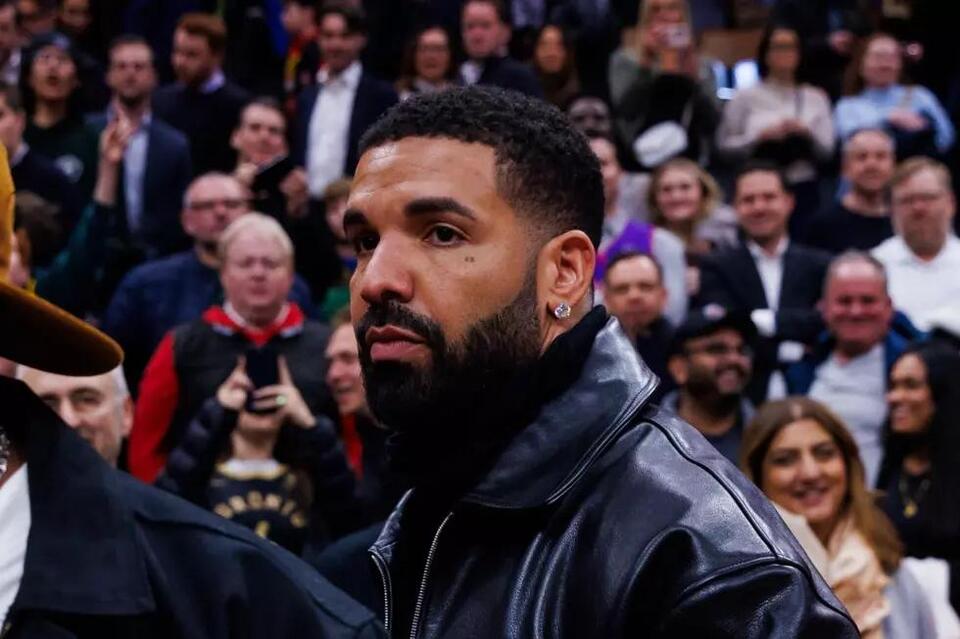 Drake Sends ‘Back in a Flash’ Message to Fans - NewsBreak
