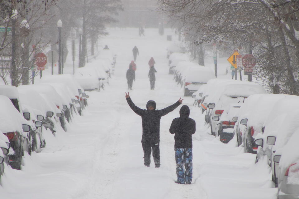 Ohio State continues to clear snow on campus as classes expected to ...