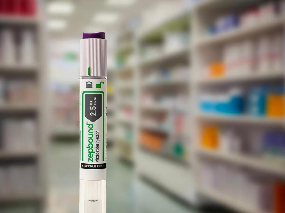 Women on Menopause Hormone Therapy Lose More Weight With Zepbound ...