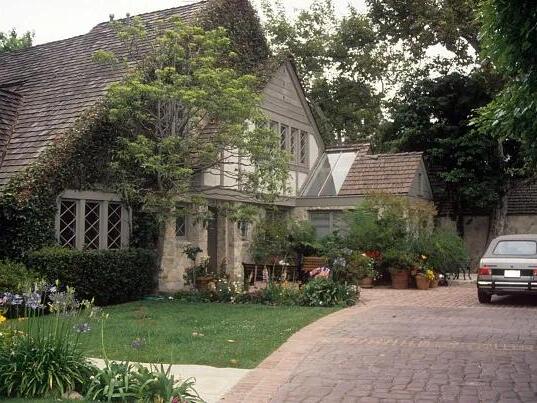 O.J. Simpson’s Brentwood Mansion Was Demolished in 1998: Photos of the ...