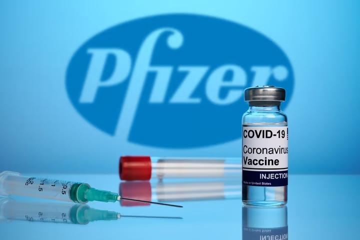 Pfizer, BioNTech Hit Pause On COVID Shot Trial As Enrollment Falls Flat ...