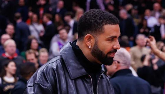 Drake Shows Off His Renovated ‘Air Drake’ Plane, Social Media Cries In ...
