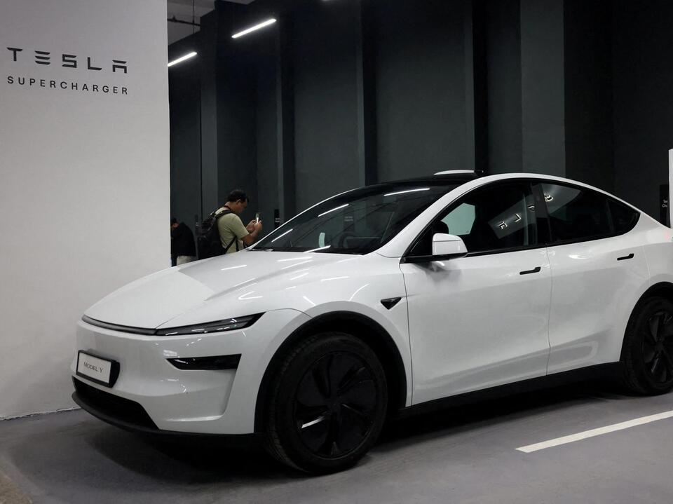 Tesla is ordered to rename 'Autopilot' after a California judge ruled ...