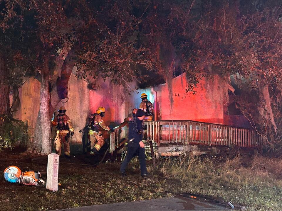 Photos: GFR extinguishes fire in abandoned building - NewsBreak