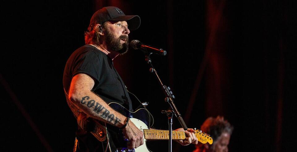 Ronnie Dunn Sparks Health Concerns After Leaving Stage During ...