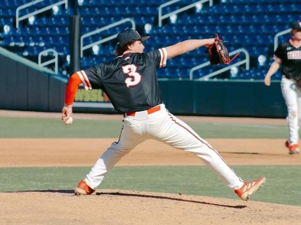 Clemson Commit Says Bakich, Tigers 'Play Right Way'