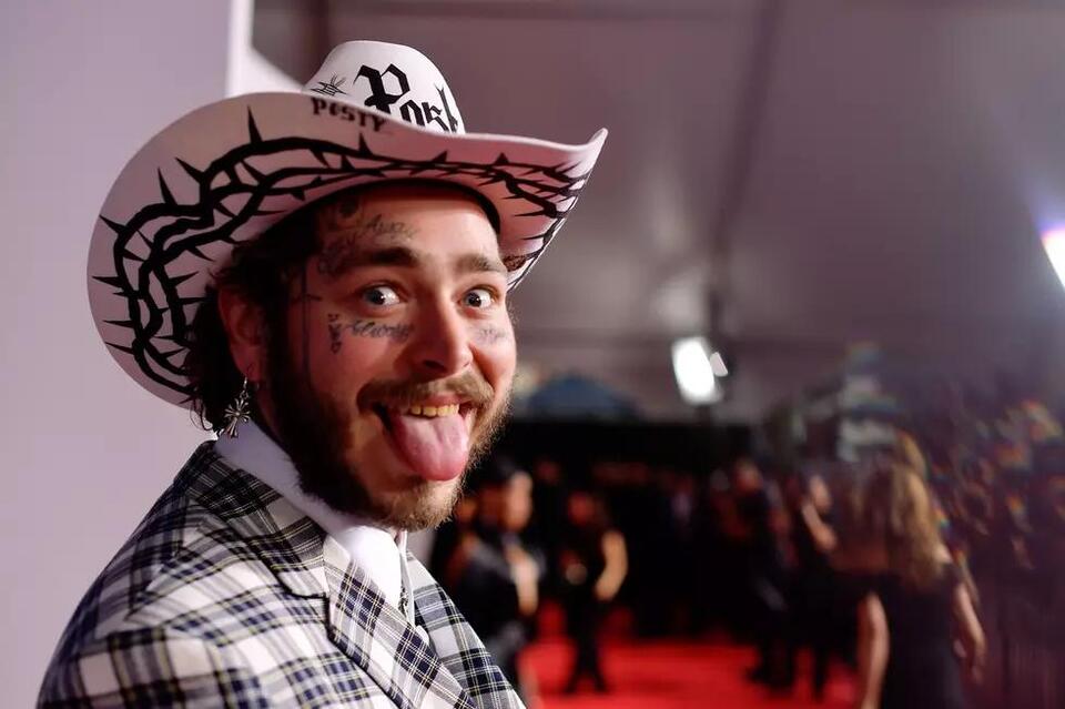WATCH: Post Malone + Luke Combs Drop New Collab ‘Guy for That’ with a ...