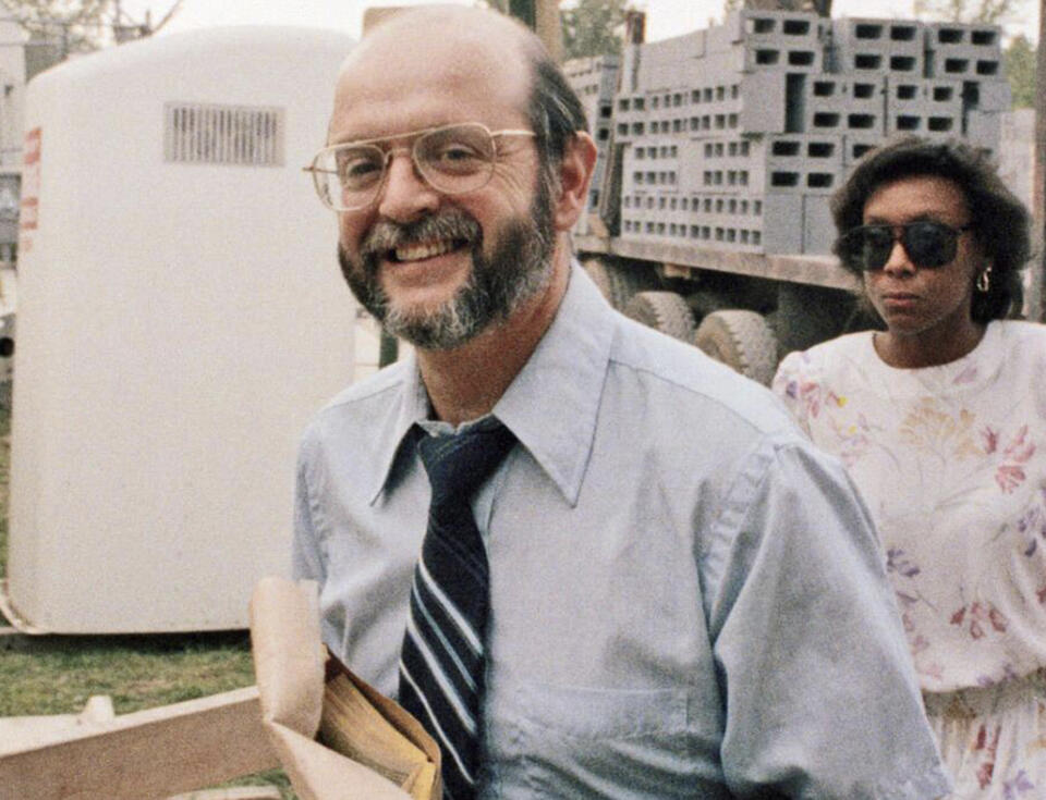 Spies Who Secretly Shaped History - NewsBreak