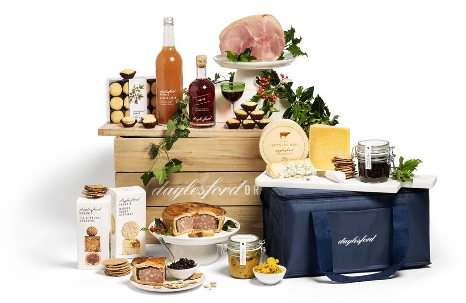 Nine of the best luxury Christmas hampers to buy - NewsBreak