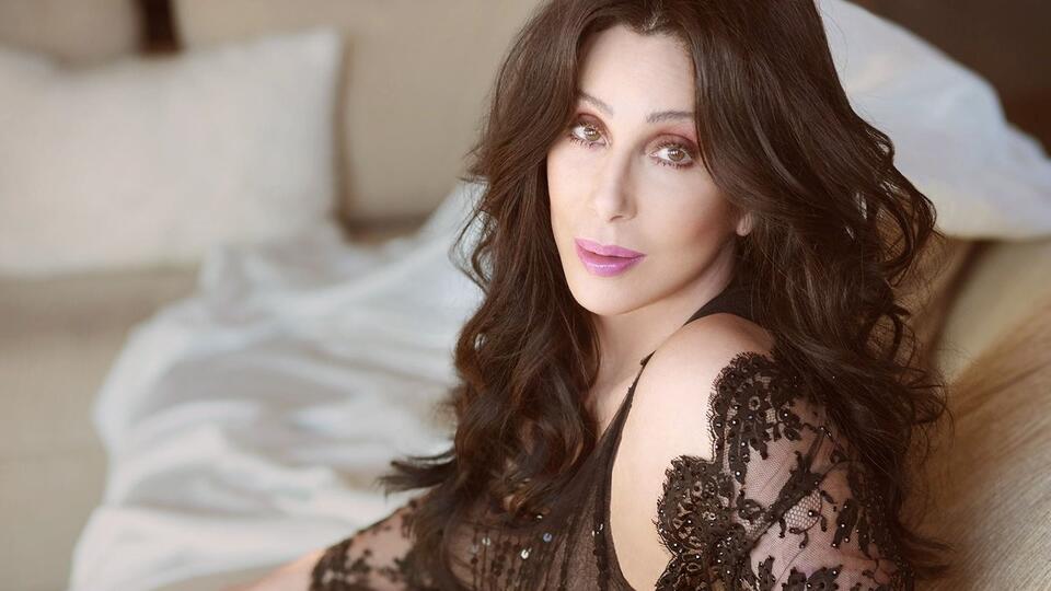 From “Gypsies, Tramps & Thieves” To Hollywood Royalty: The Unstoppable ...