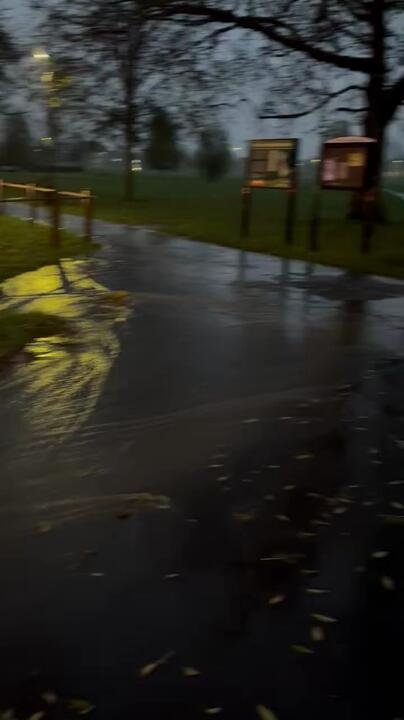 UK: Storm Conall brings flooding to London - NewsBreak