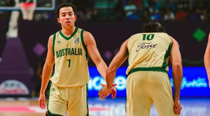 Australian Guard Owen Foxwell Commits to Wisconsin - NewsBreak