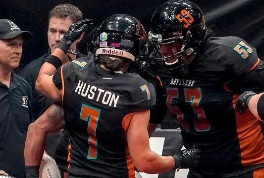 Knight Hawks kick Rattlers 45-43 on last-second field goal - NewsBreak