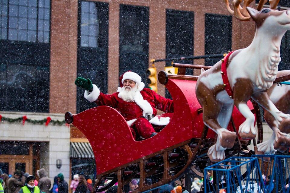 Grand Rapids Santa Parade and Tree Lighting Happening November 22 ...