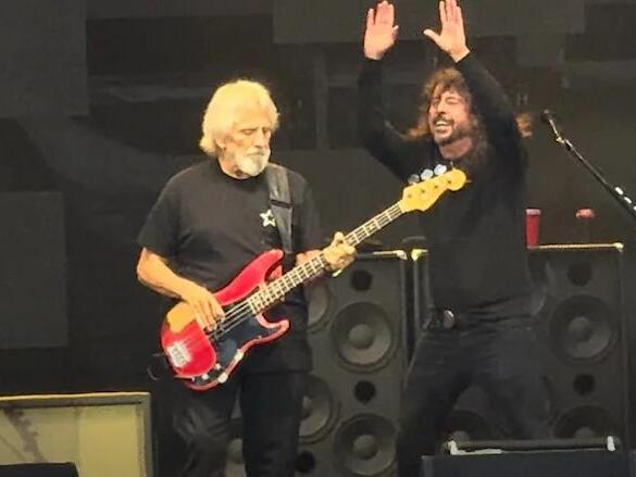 FOO FIGHTERS Joined By BLACK SABBATH's GEEZER BUTLER For 'Paranoid ...