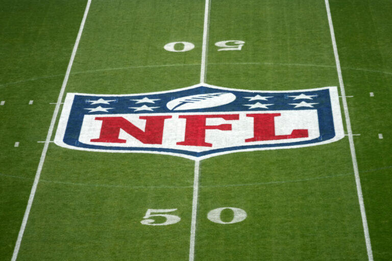 Key Chicago Bears executive draws interest from Falcons amid GM search ...