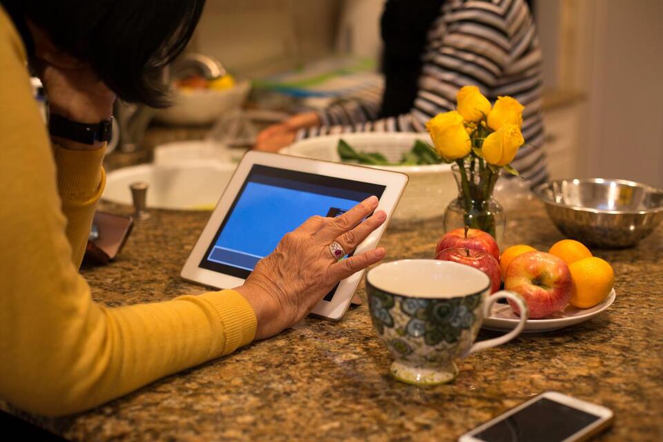 Embracing Technology Without Overwhelm: Tips for Digital Confidence in ...