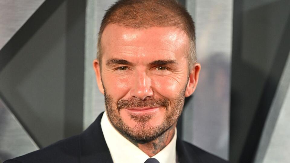 David Beckham Breaks from Kitchen Design Norms with an Unfitted ...